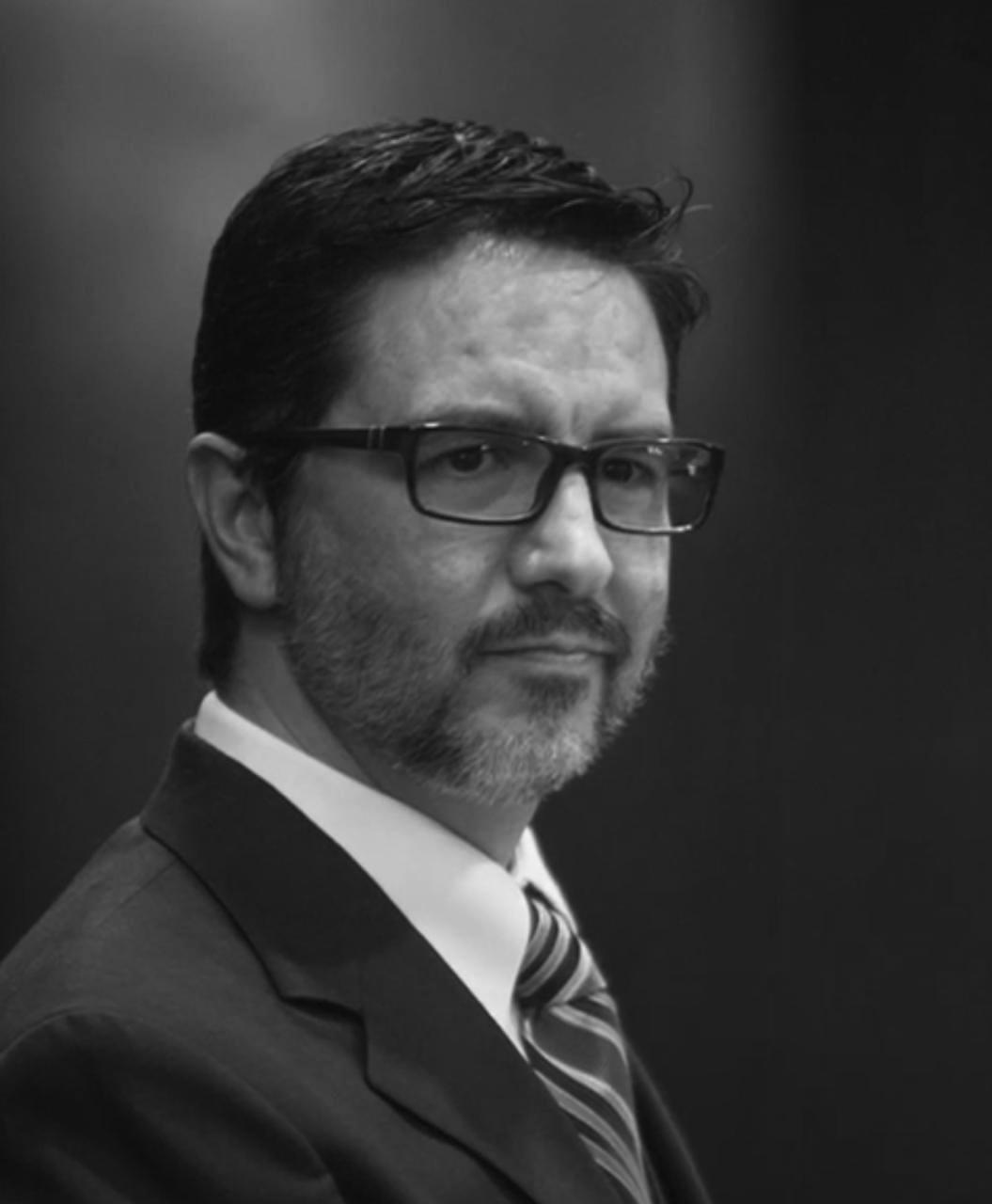 ROBERTO CORNEJO - Inner Institute